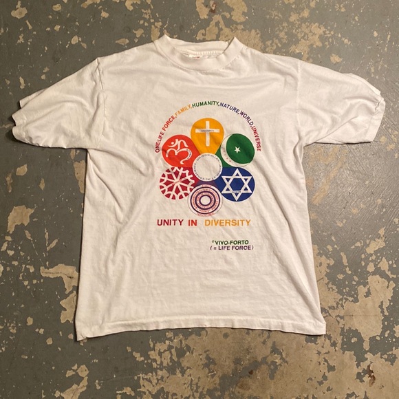Shirts | Unity In Diversity Print White Tee Bry Inner Comfort 10cm ...